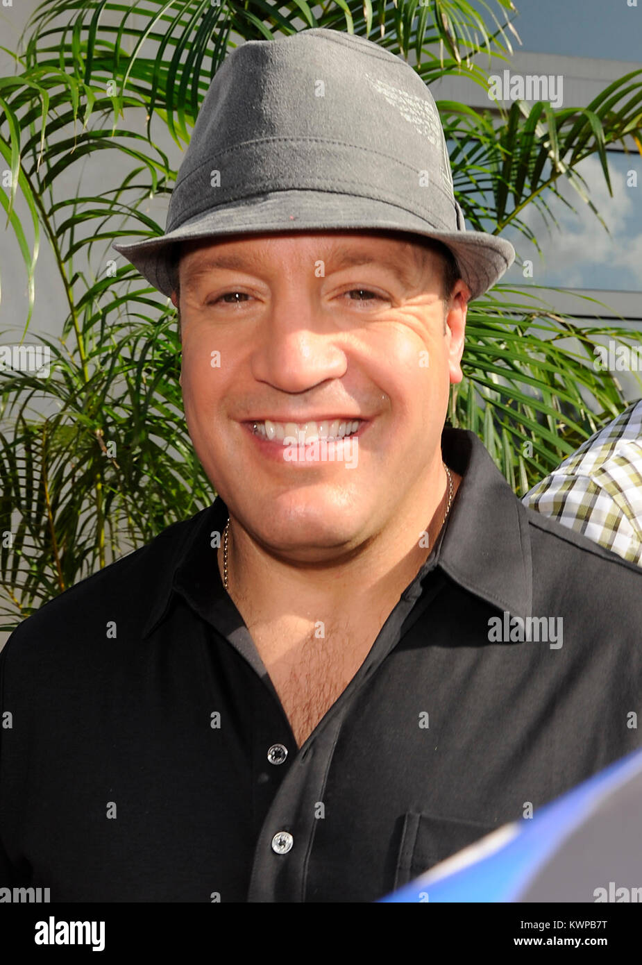 MIAMI BEACH, FL - JUNE 23: Kevin James attends the Miami premiere of ...
