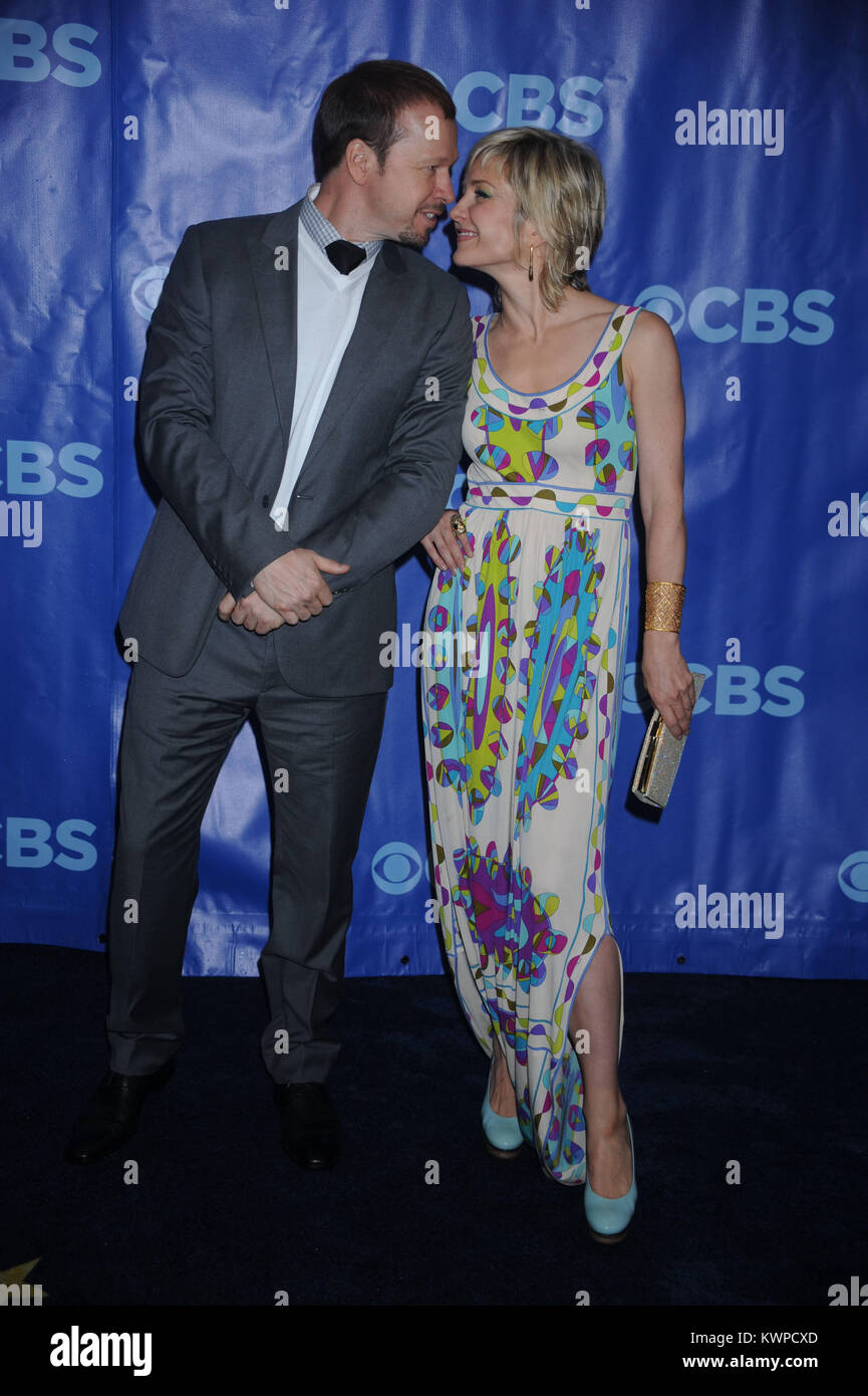 NEW YORK, NY - MAY 18: Amy Carlson attends the 2011 CBS Upfront at The ...