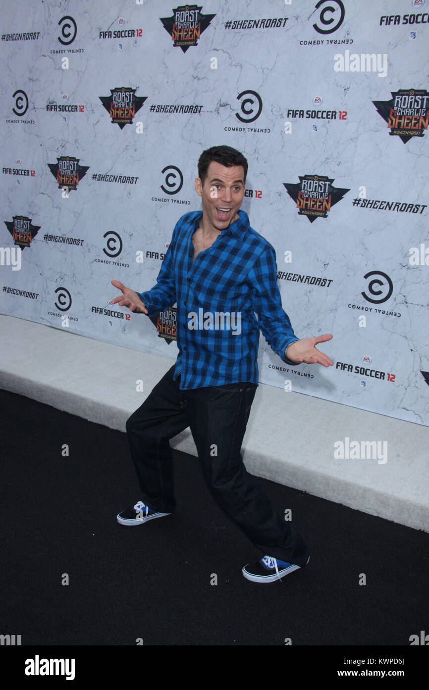 LOS ANGELES, CA - SEPTEMBER 10: Steve-O at the Comedy Central Roast Of ...