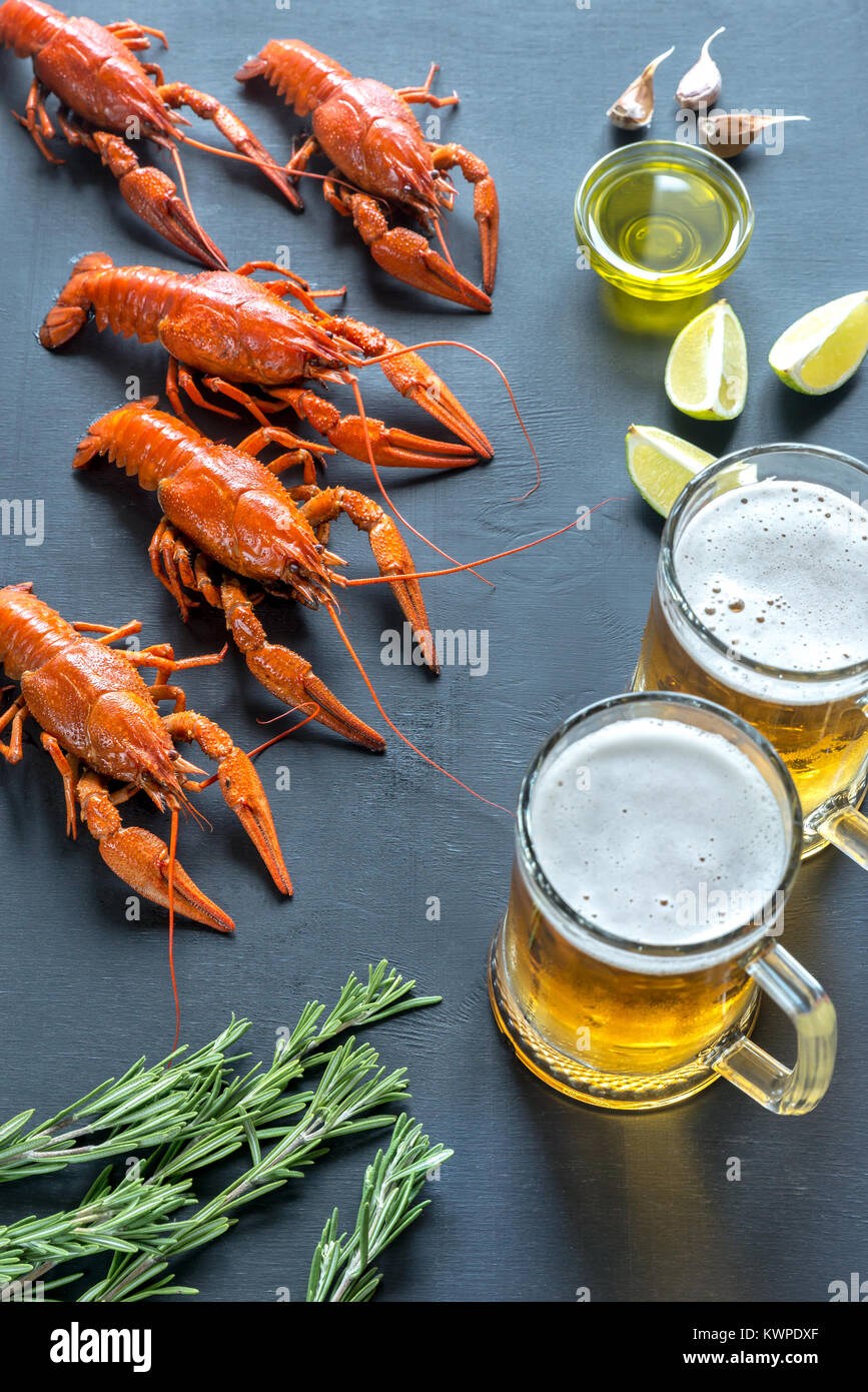 Lobster crayfish beer drink hi-res stock photography and images - Alamy