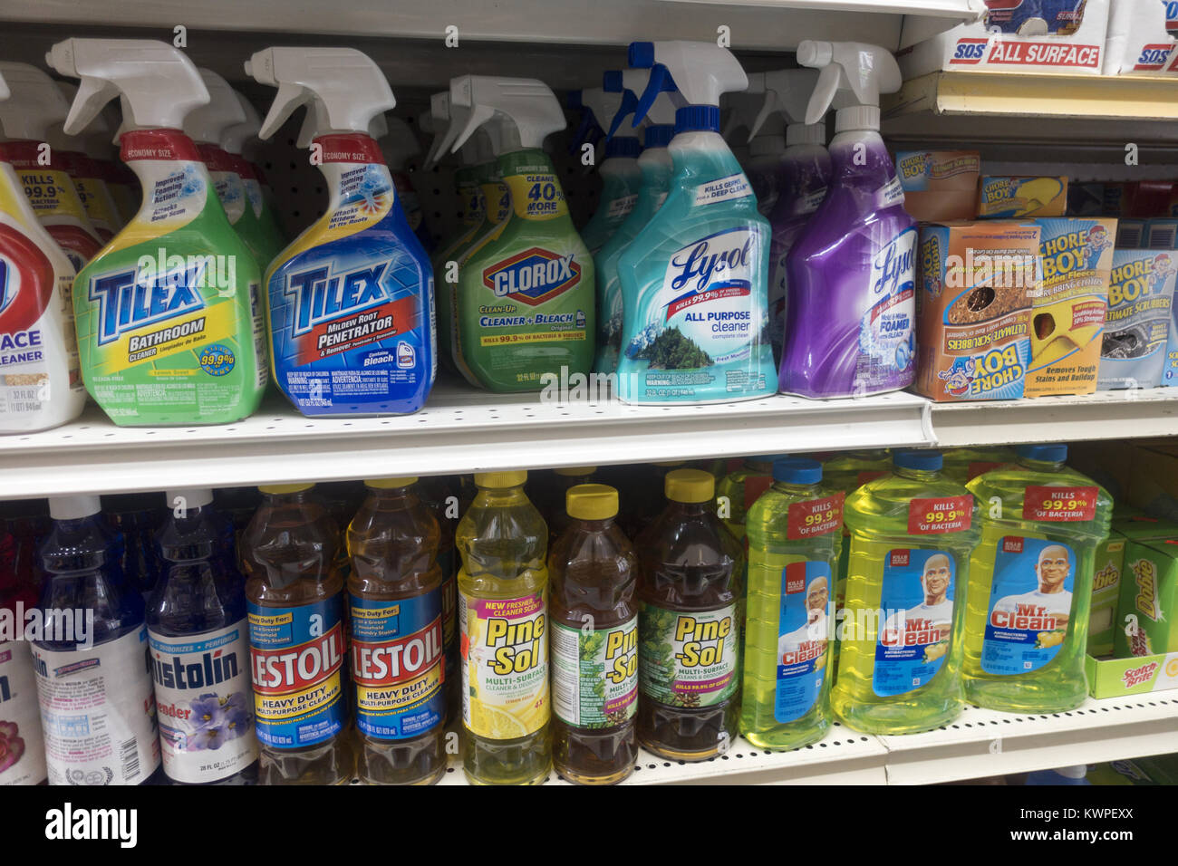 Chemical cleaning agents hi-res stock photography and images - Alamy