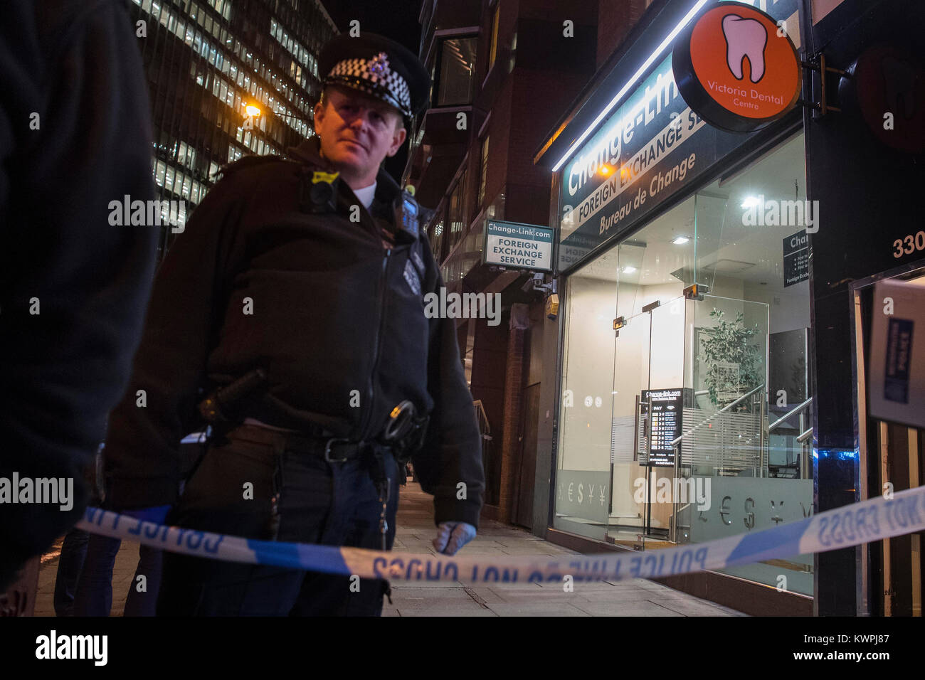Crime armed robbery london hi-res stock photography and images - Alamy