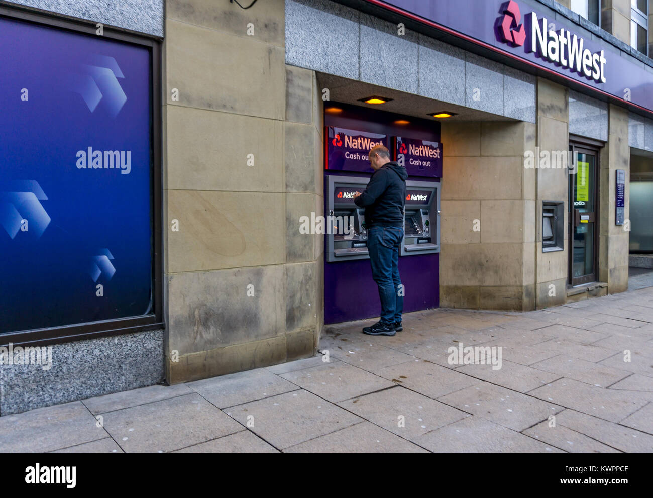 Natwest bank cash machine atm hi-res stock photography and images - Alamy