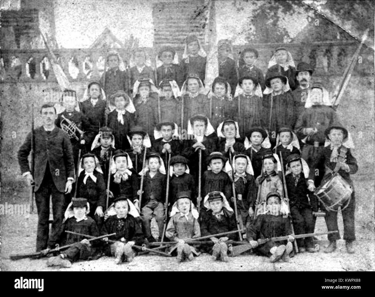 Established 1880 Black and White Stock Photos & Images - Alamy