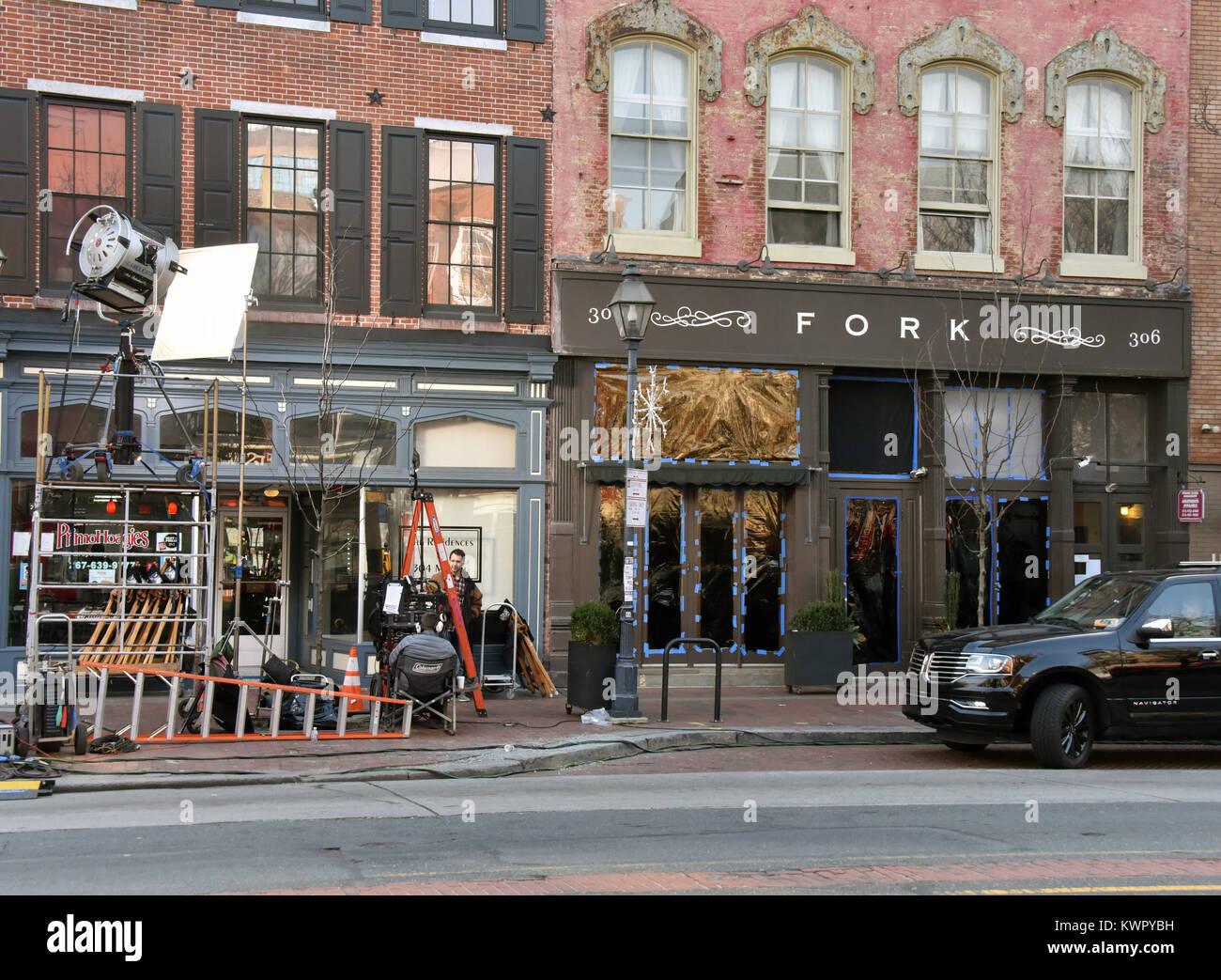 Sarah Paulson on set of 'Glass' Featuring: Glass Film Set Where ...