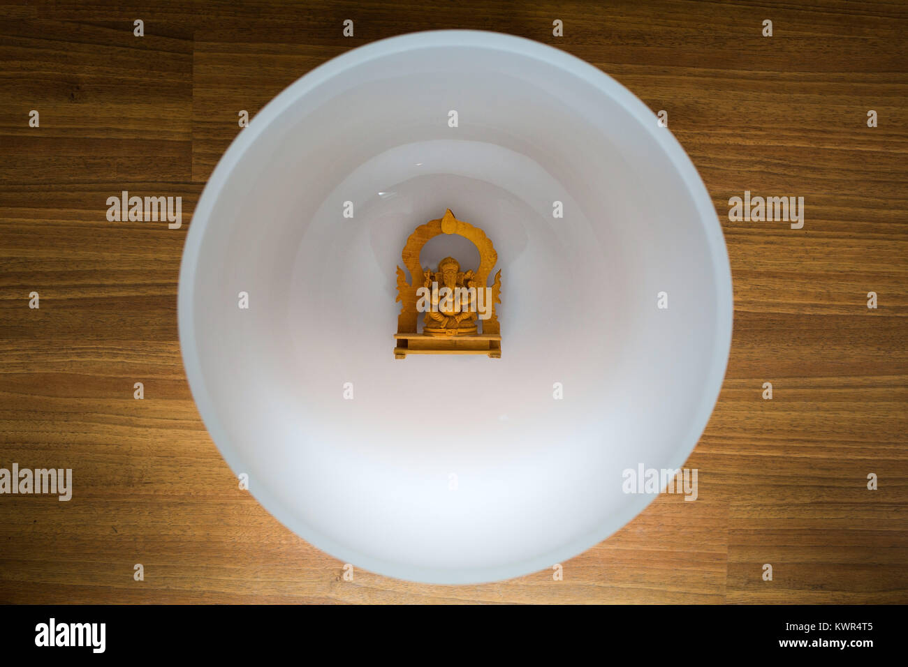 Close up big bowl hi-res stock photography and images - Alamy