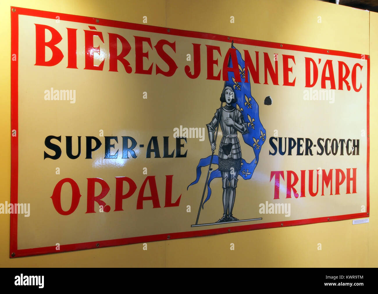 Bières Jeanne d'Arc - Super-Ale Super-Scotch - Orpal Triumph pic1 Stock ...