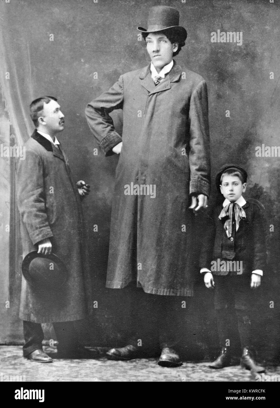 Édouard Beaupré was a French-Canadian strongman and circus performer ...