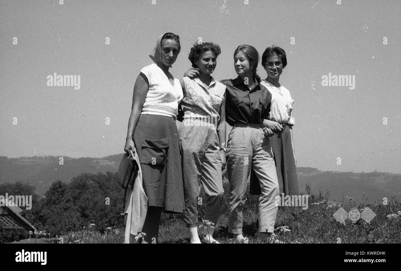 Group of women in 1960s hi-res stock photography and images - Alamy
