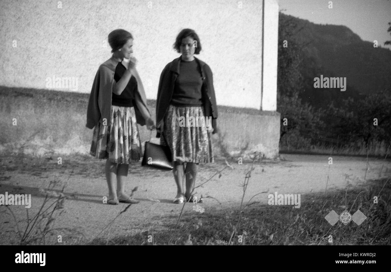 1960s group local people hi-res stock photography and images - Alamy