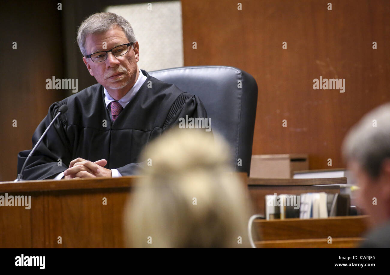 Davenport, Iowa, USA. 16th Mar, 2017. Judge Mark Lawson listens to ...