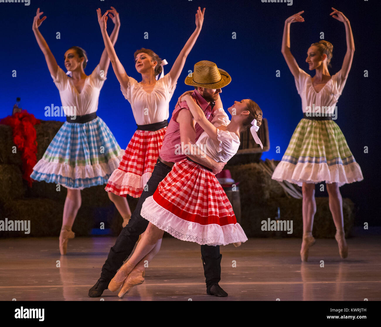 Davenport, Iowa, USA. 1st Apr, 2017. Ballet Quad-Cities dancers Patrick ...