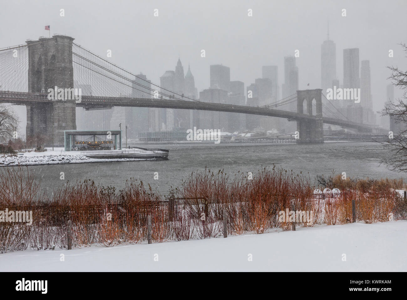 New York, USA. 4th Jan, 2018. Heavy snowfall in New York City, Brooklyn ...