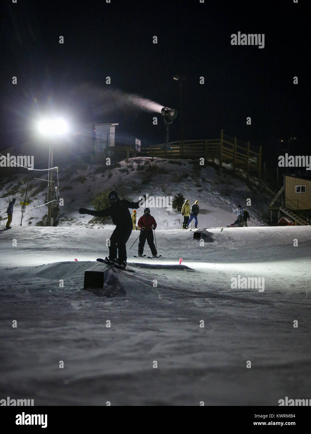 Andalusia, Iowa, USA. 4th Jan, 2017. A line of skiers ride in a ...