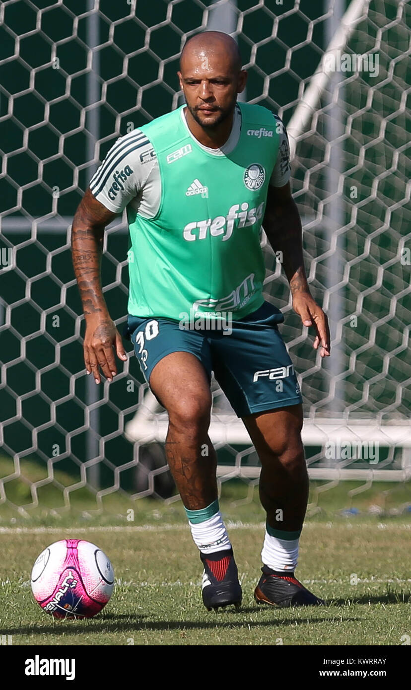 SÃO PAULO, SP - 04.01.2018: TREINO DO PALMEIRAS - The player Felipe ...