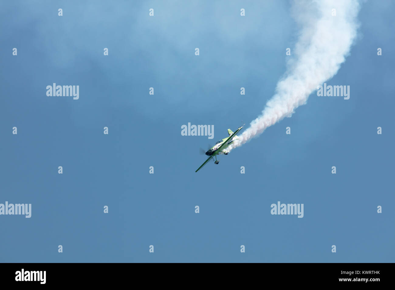 High performance biplane hi-res stock photography and images - Alamy