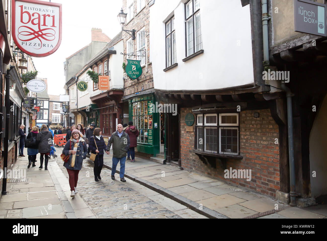 York,UK,5th January 2018,Visitors and tourists wander round historic ...