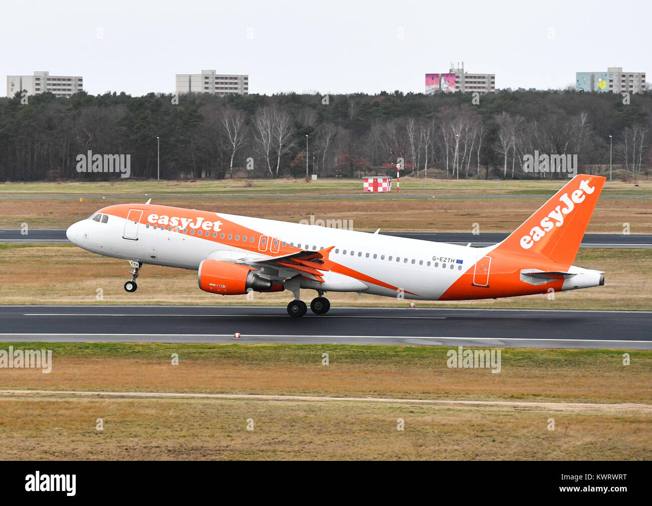 Berlin, Germany. 05th Jan, 2018. A plane of the Easyjet airline takes ...