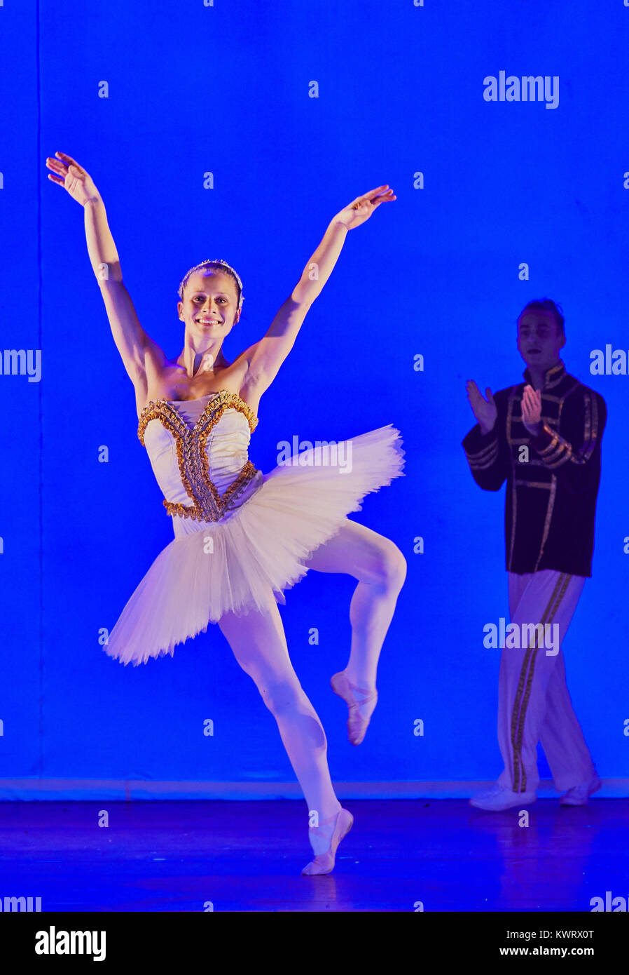 Hamburg, Germany. 05th Jan, 2018. The dancers Ellen Lindblad as Clara ...