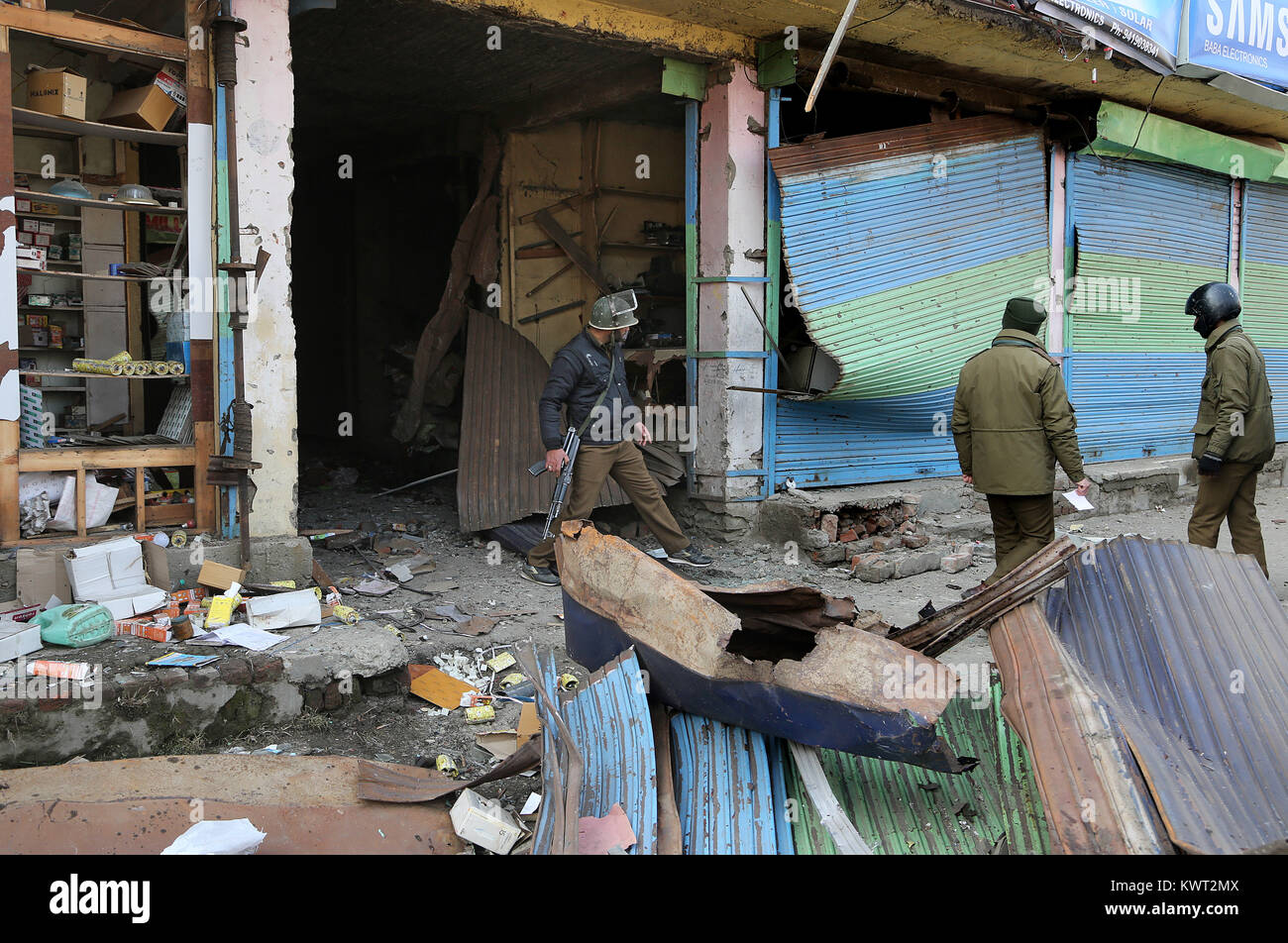 Sopore district hi-res stock photography and images - Alamy