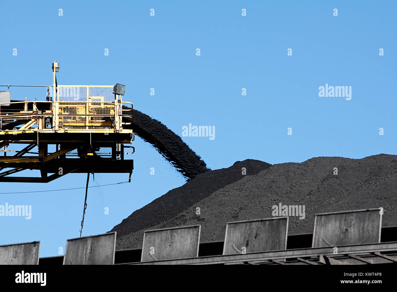 Coal conveyor belt hi-res stock photography and images - Alamy