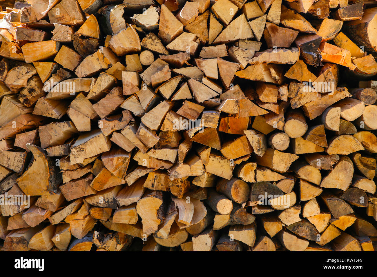Pile of chopped wood Stock Photo - Alamy