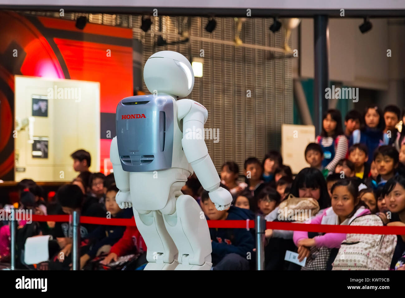 Inno robot hi-res stock photography and images - Alamy