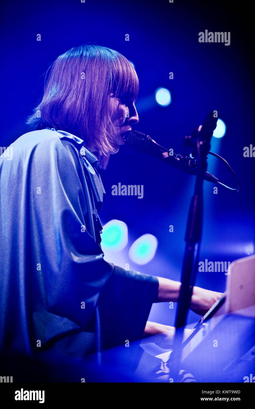 Jenny wilson singer hi-res stock photography and images - Alamy