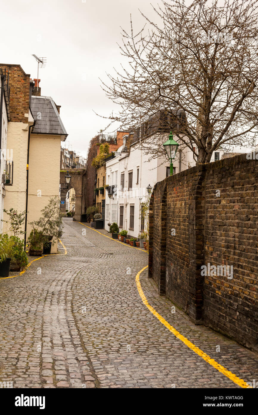 Cozy street London Stock Photo - Alamy