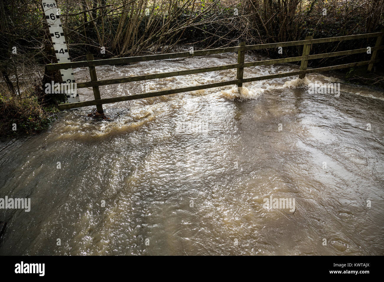 Causeway shallow place hi-res stock photography and images - Alamy
