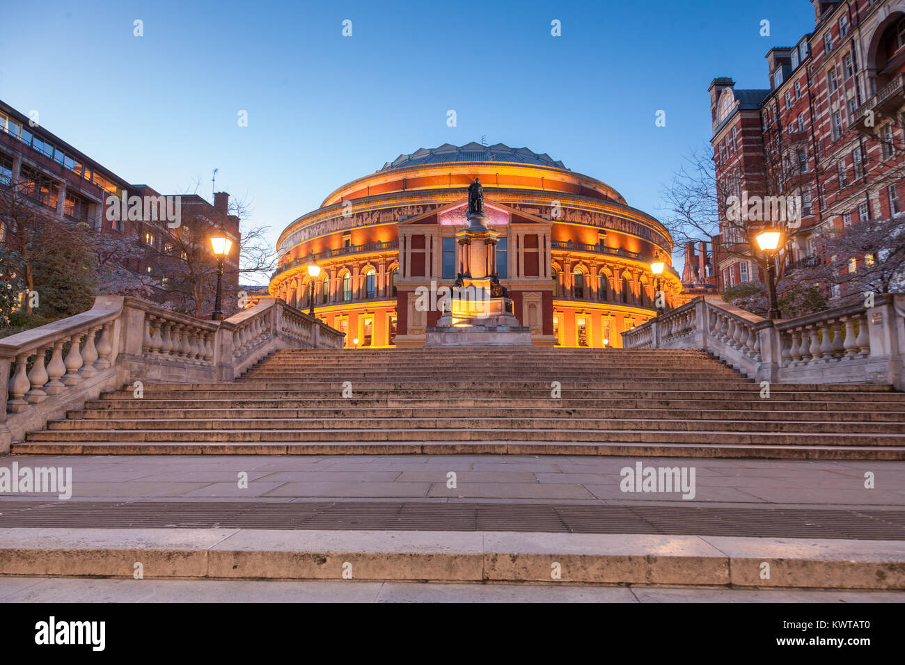 The Royal Albert Hall London, Victorian time architecture square Stock ...