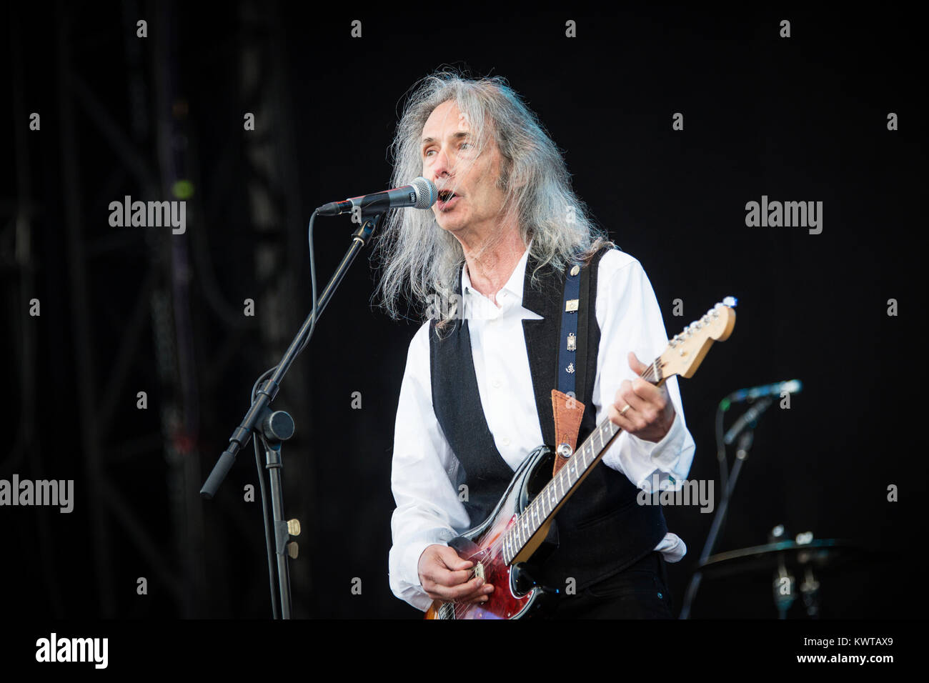 Lenny kaye patti smith hi-res stock photography and images - Alamy