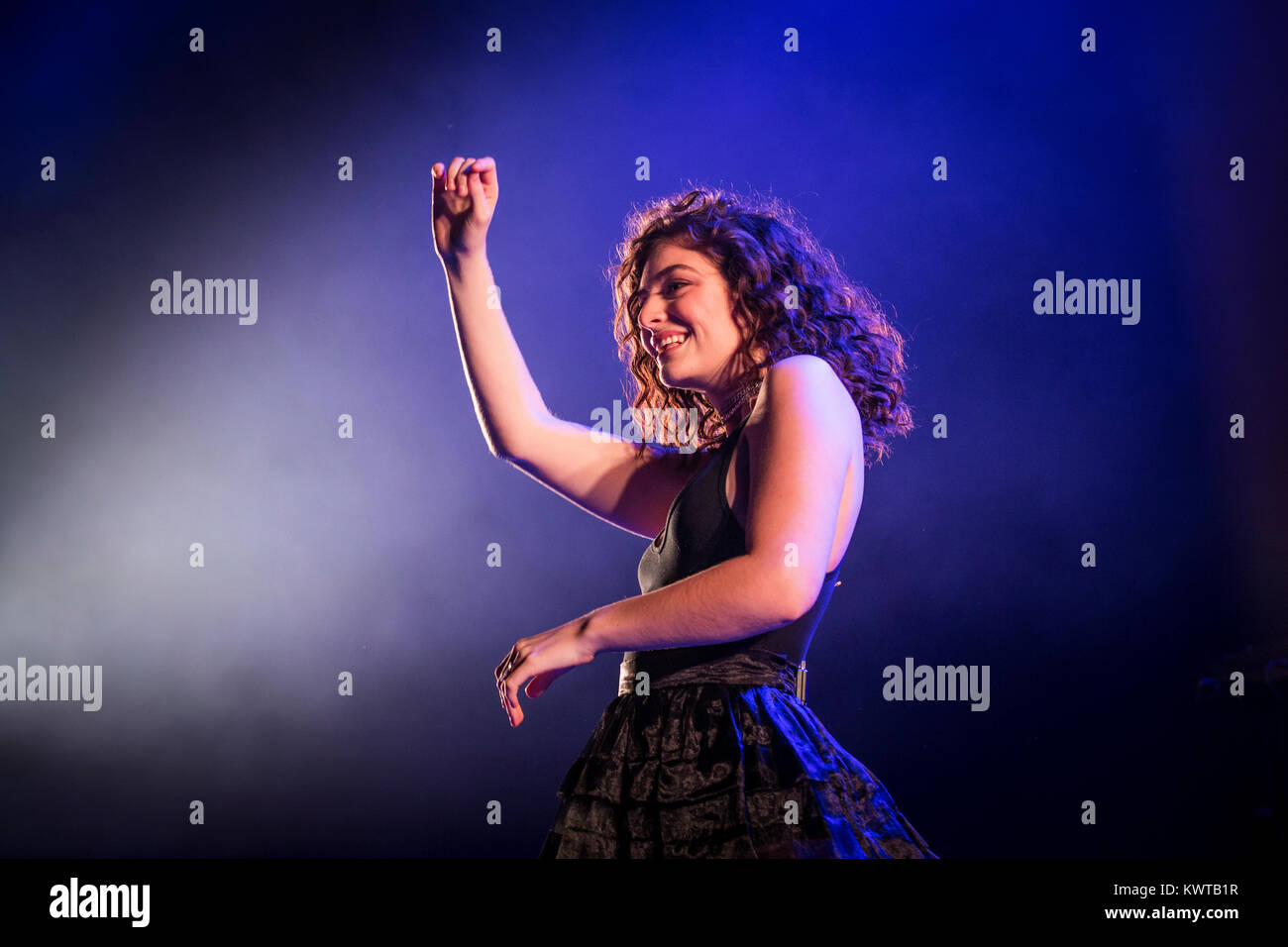Lorde singer hi-res stock photography and images - Alamy