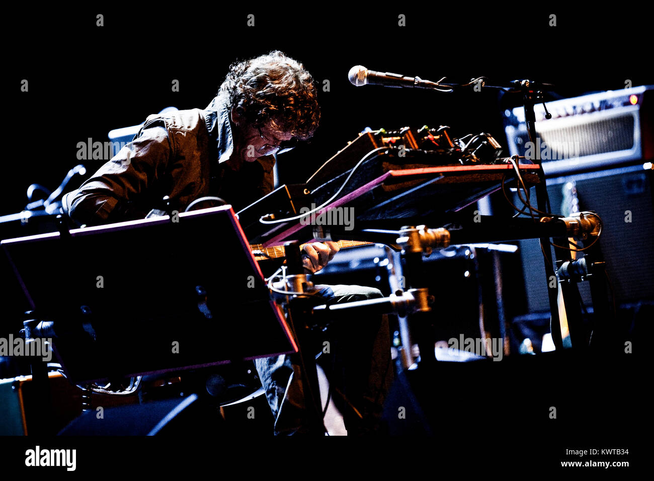 The American singer and musician Lou Reed is here pictured at a live ...