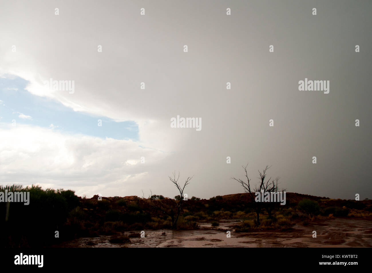 Supercell tornado hi-res stock photography and images - Alamy