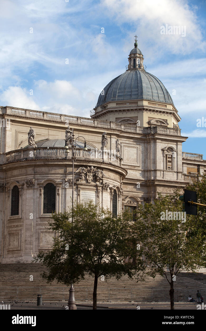 Basilica di Santa Maria Maggiore, Cappella Paolina, view from Piazza ...