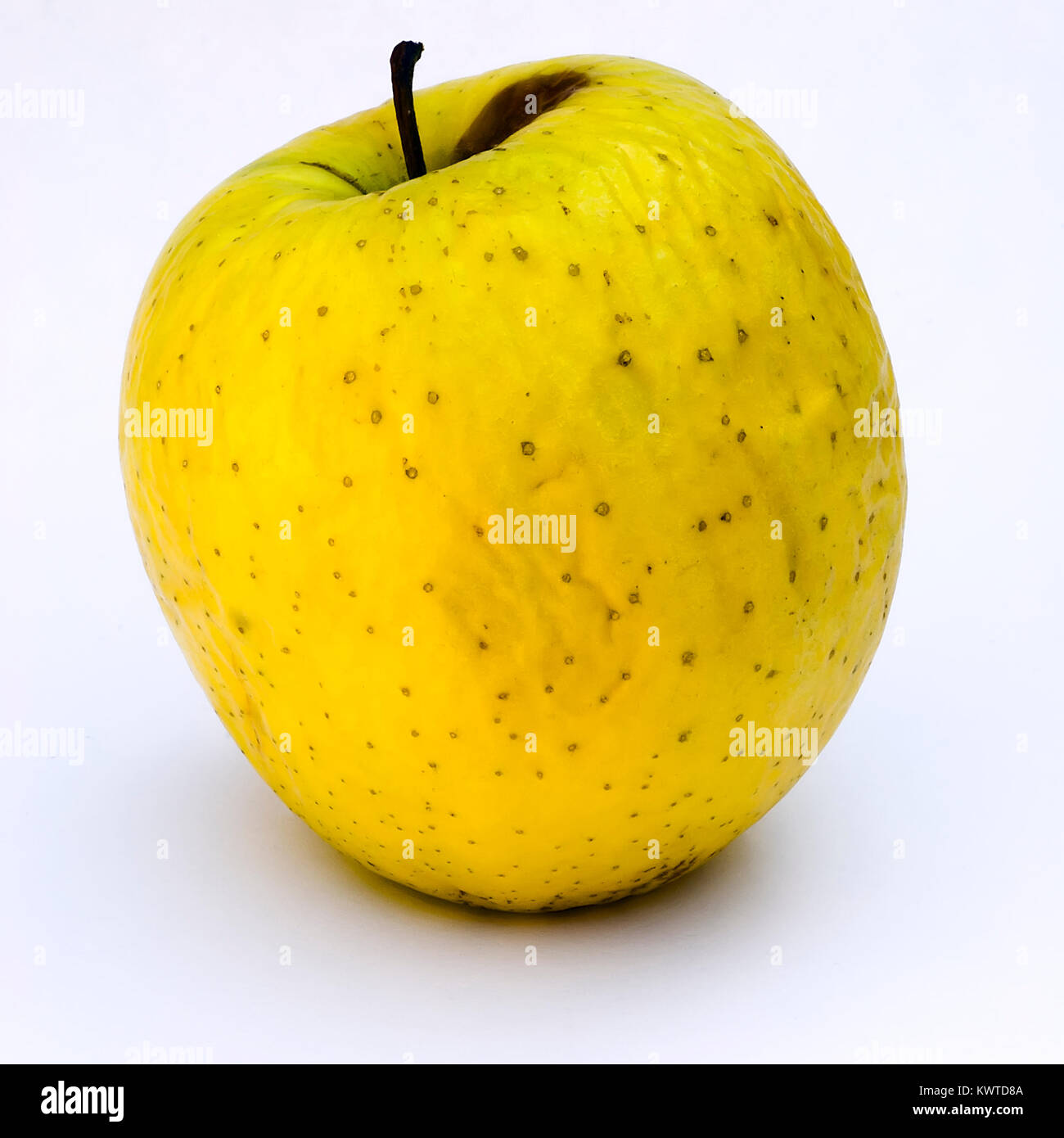 Apple golden delicious hi-res stock photography and images - Alamy