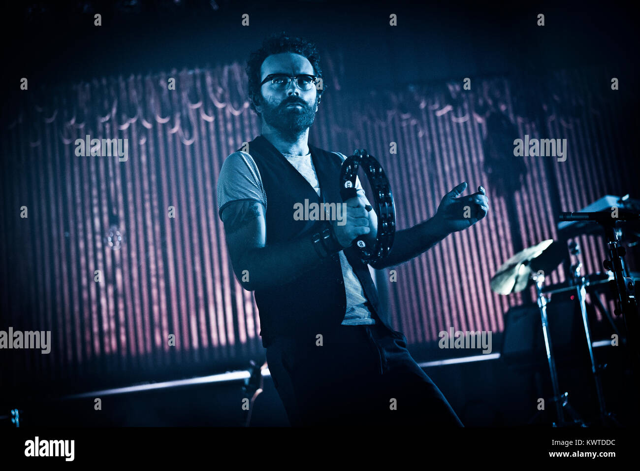 Artist dj simpson hi-res stock photography and images - Alamy