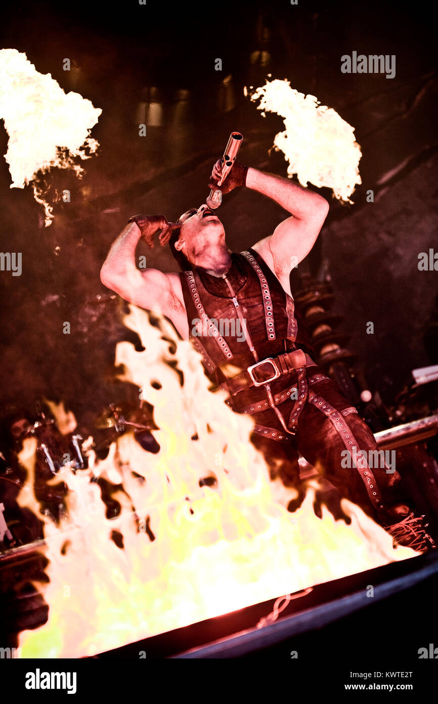 Deutsche industrial metal band hi-res stock photography and images - Alamy