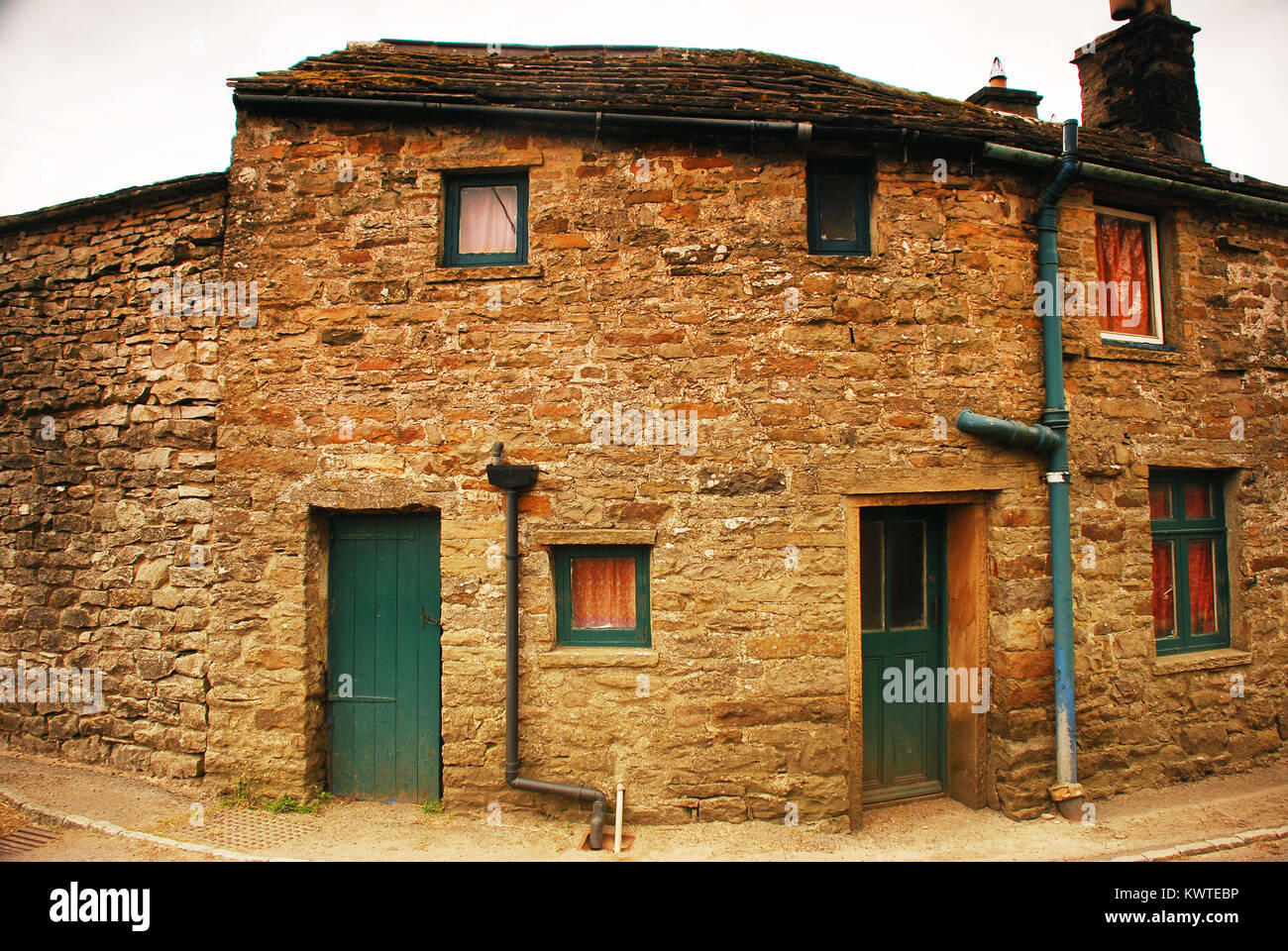 Typical Stone Cottage, Yorkshire Dales Village, Yorkshire, England ...