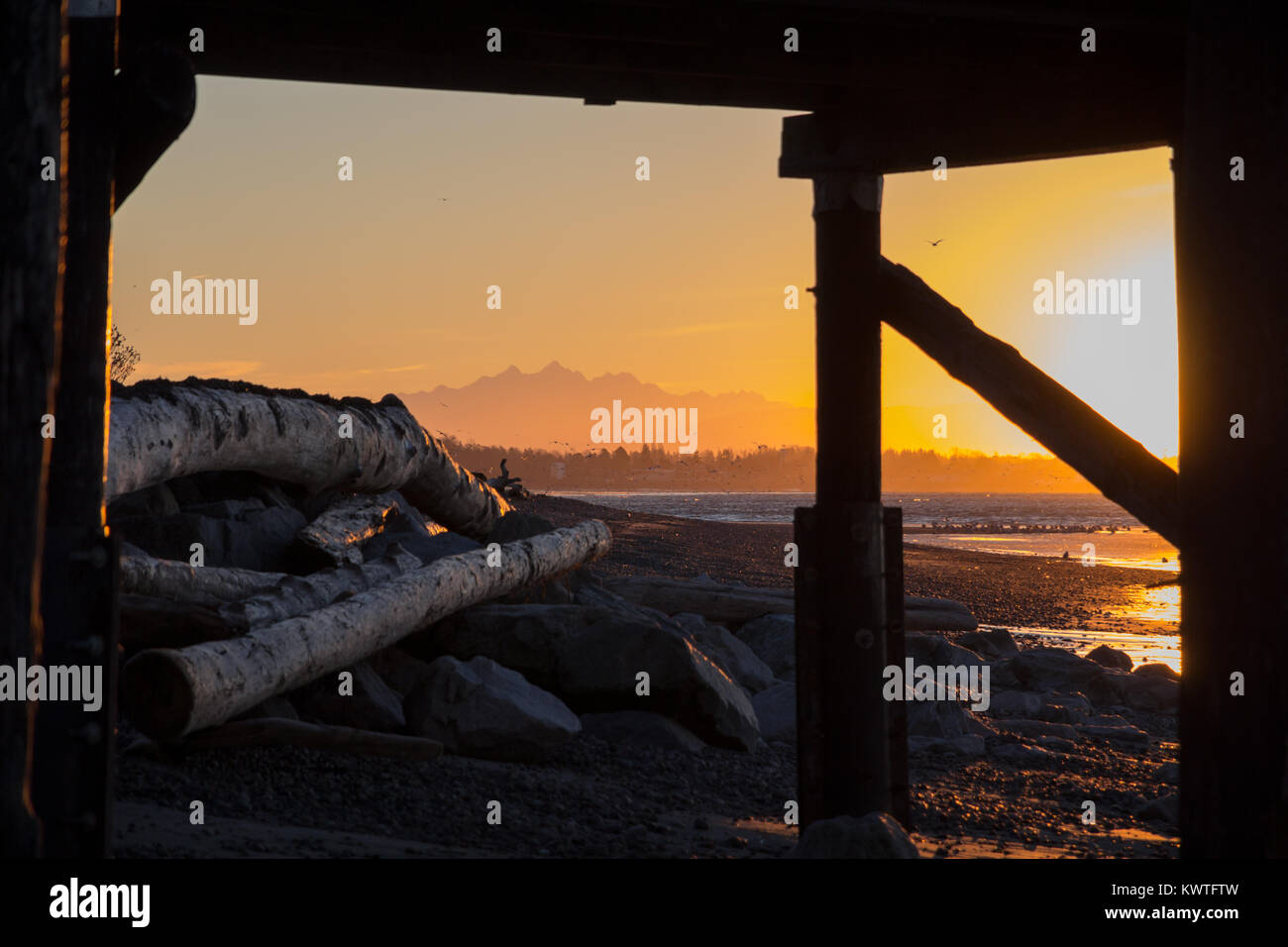 Peace Arch Border Crossing High Resolution Stock Photography and Images ...
