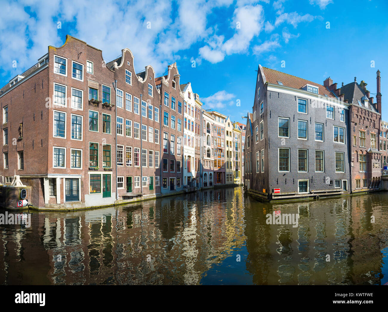 Historic building on amsterdam canal hi-res stock photography and ...