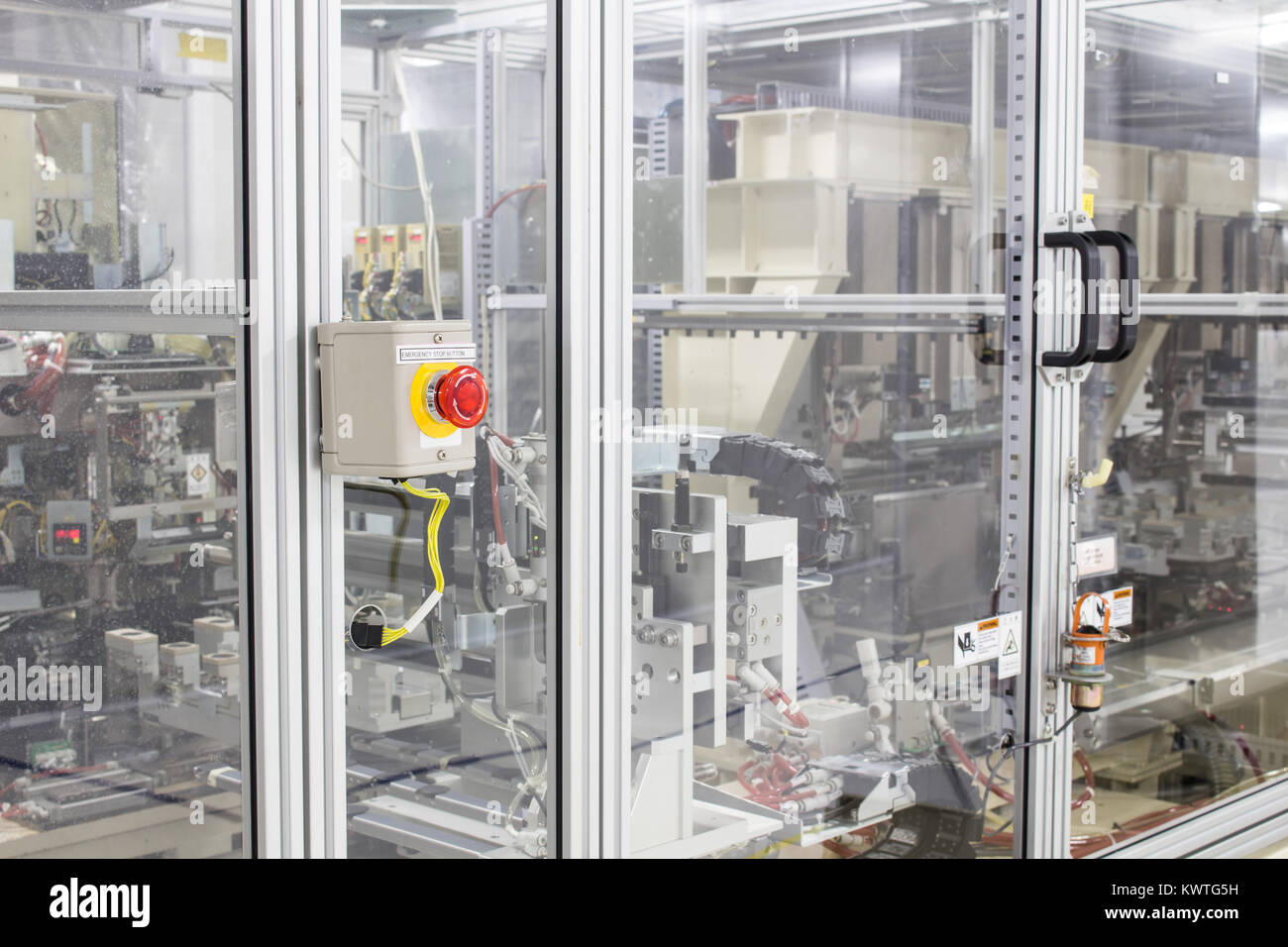 Emergency stop button machinery hi-res stock photography and images - Alamy