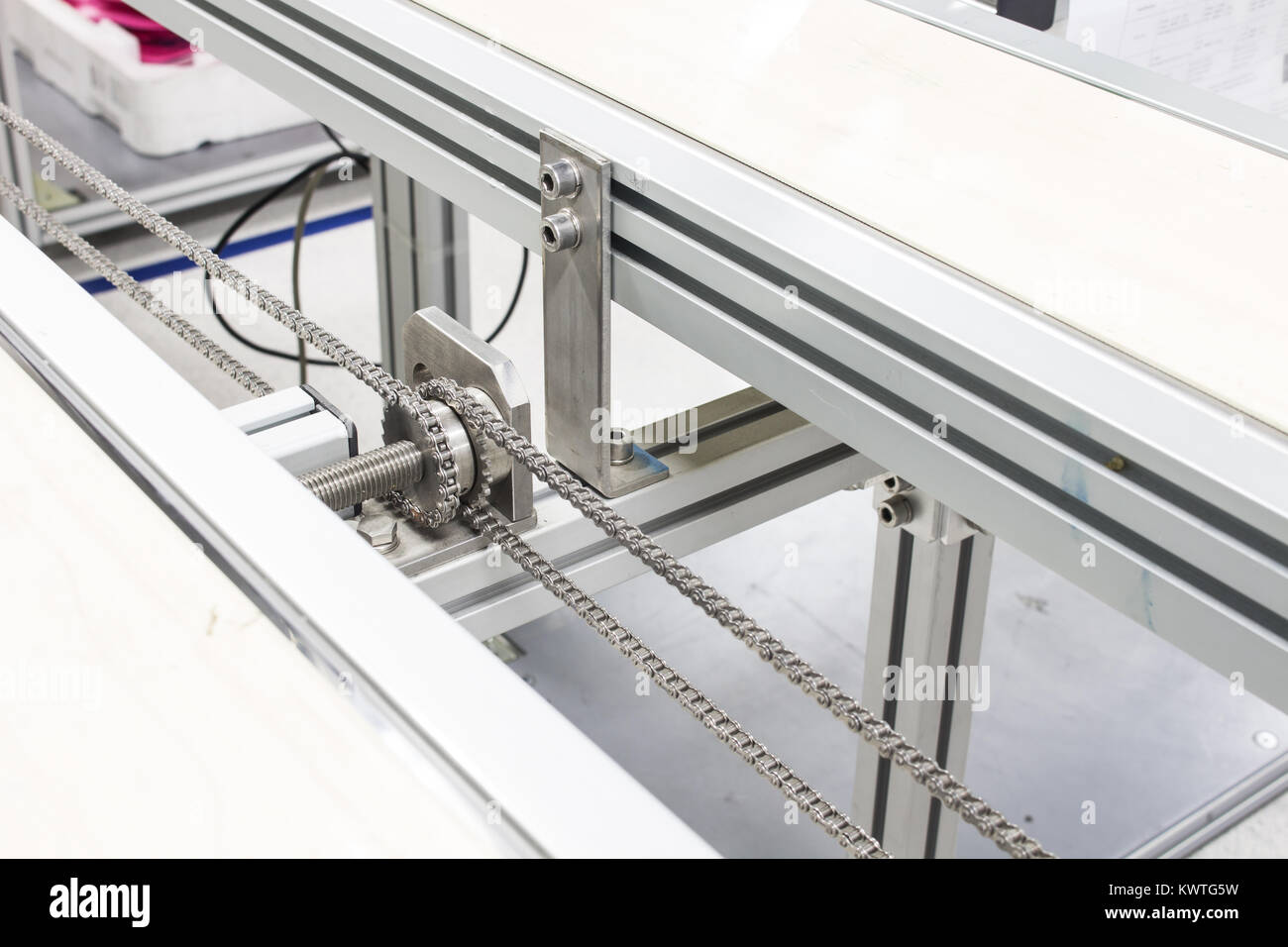 Chain drive hi-res stock photography and images - Alamy