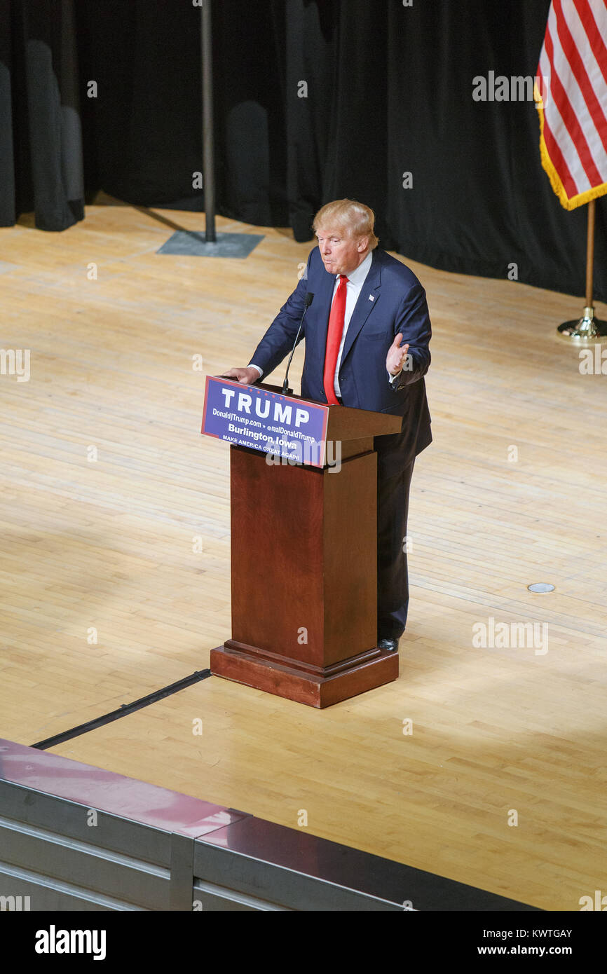 Republican presidential candidate Donald Trump campaigning at the ...