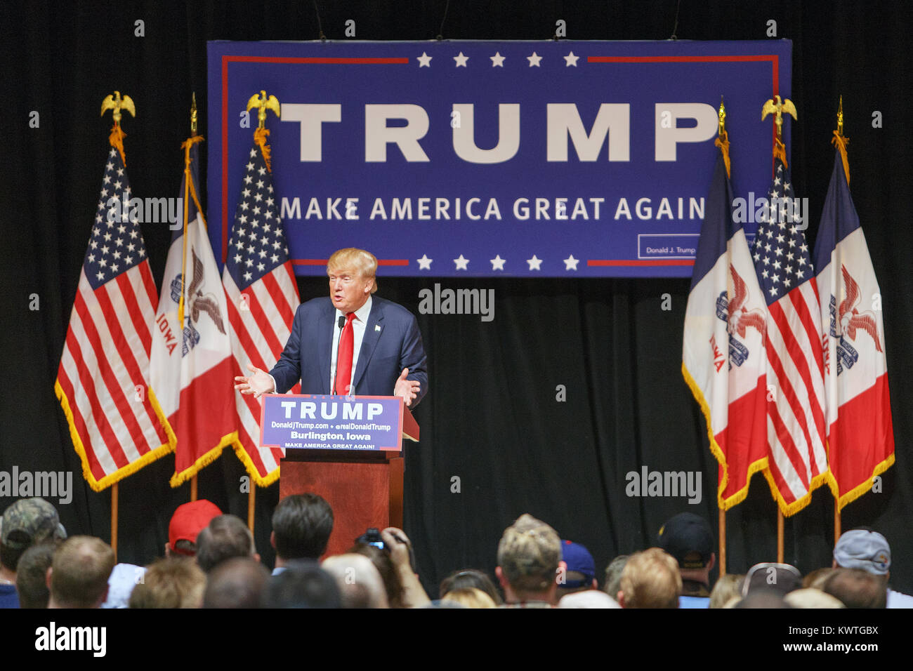 Republican presidential candidate Donald Trump campaigning at the ...