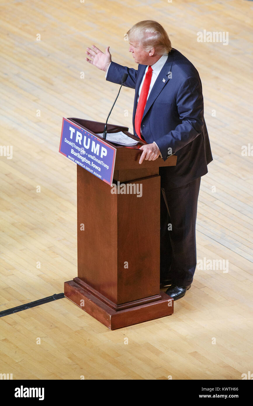 Republican presidential candidate Donald Trump campaigning at the ...