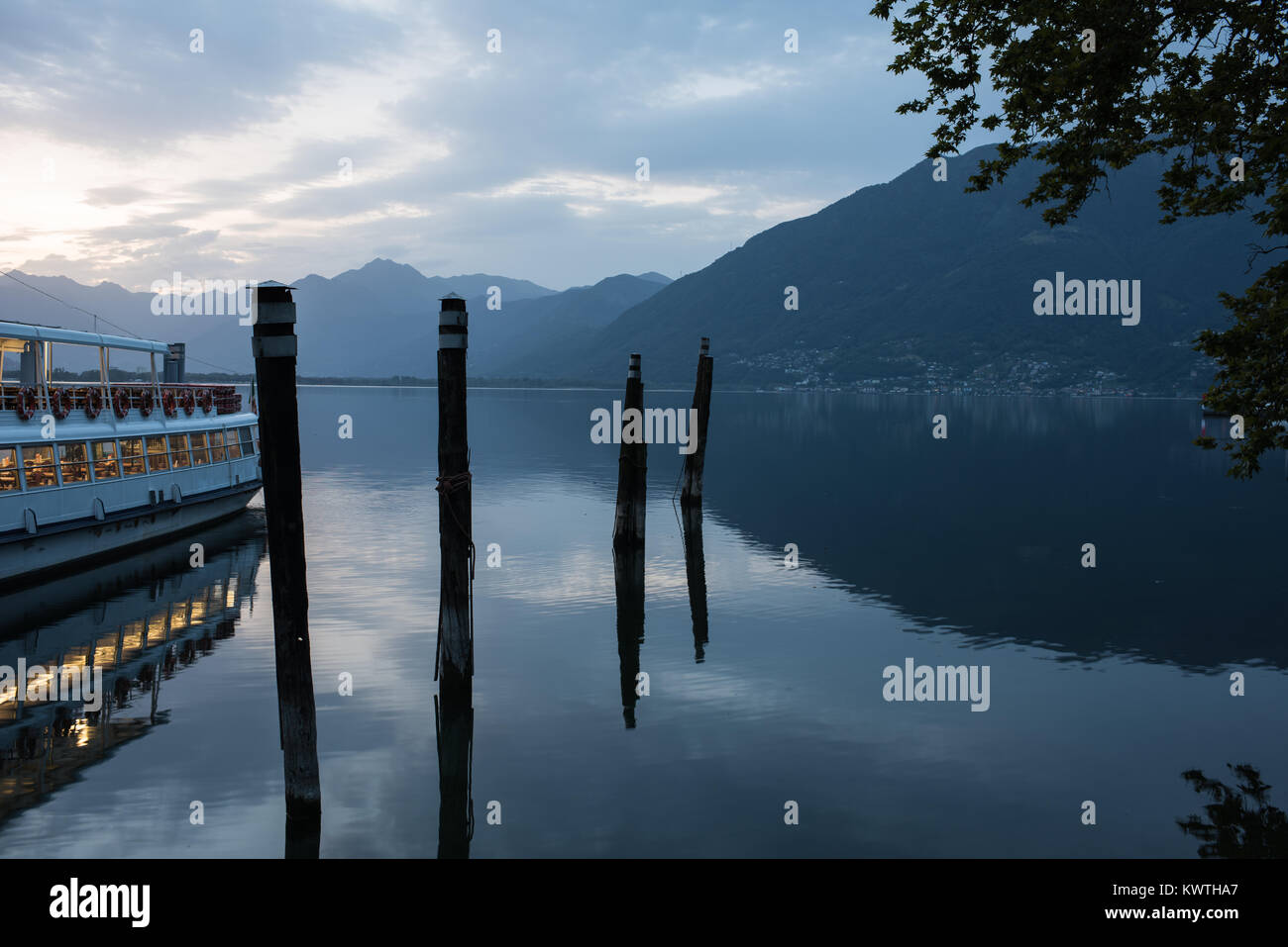 Locarno lago maggiore promenade hi-res stock photography and images - Alamy