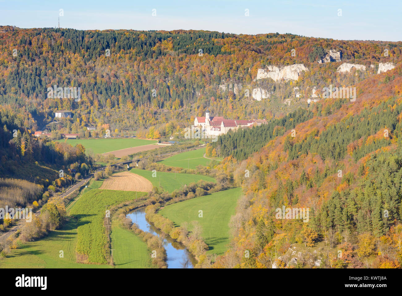 Beuron: view from rock Knopfmacherfelsen to Donau-Durchbruch (river ...