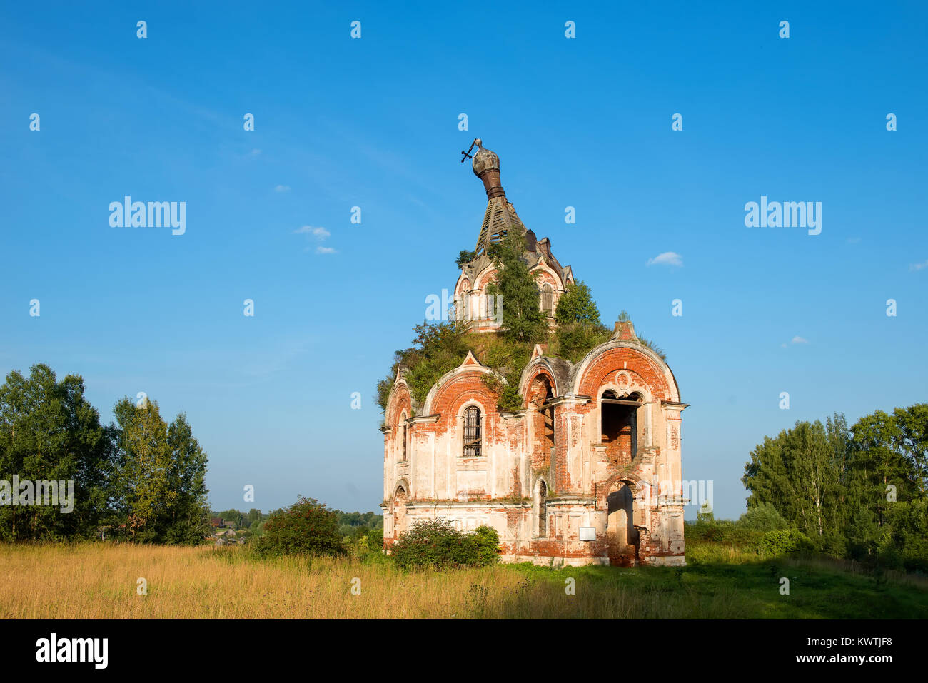Church of St. Nicholas in Voskresensky-Guryev, village Guryevo ...